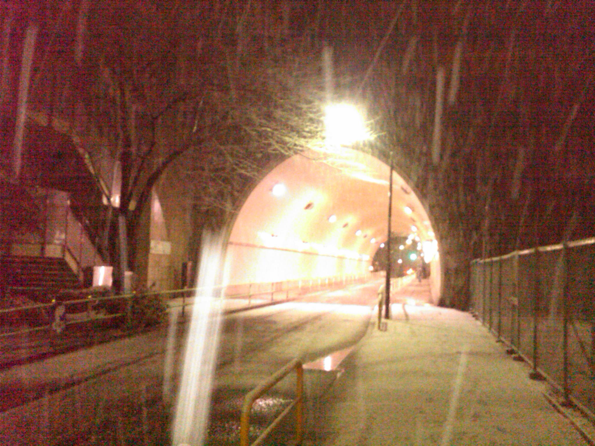 A snowy night in Tokyo 東京の雪の夜 – the tokyo files 東京ファイル