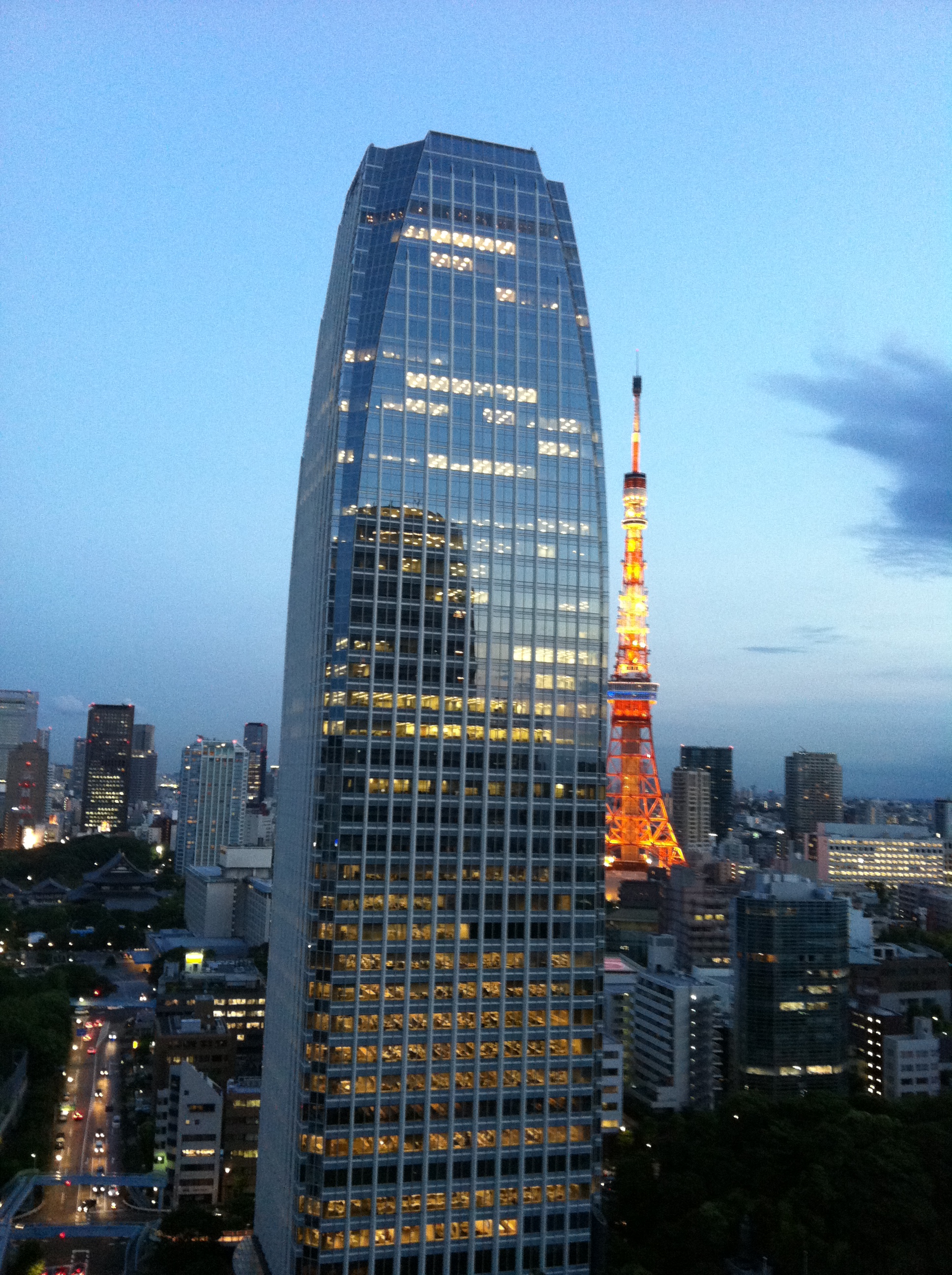 34. Tokyo Tower clear early evening – the tokyo files 東京ファイル