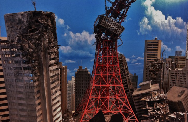 Thirty-six views of Tokyo Tower 東京タワー三十六景 – the tokyo files 東京ファイル