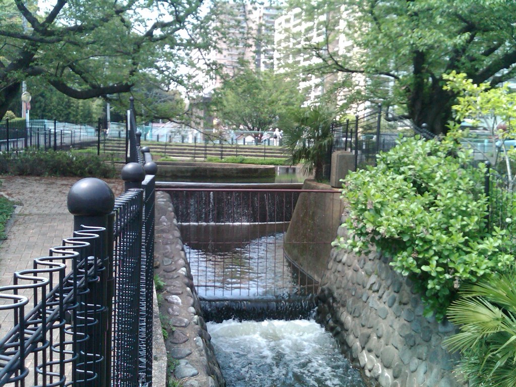 Splashing around Tokyo’s water infrastructure – the tokyo files 東京ファイル
